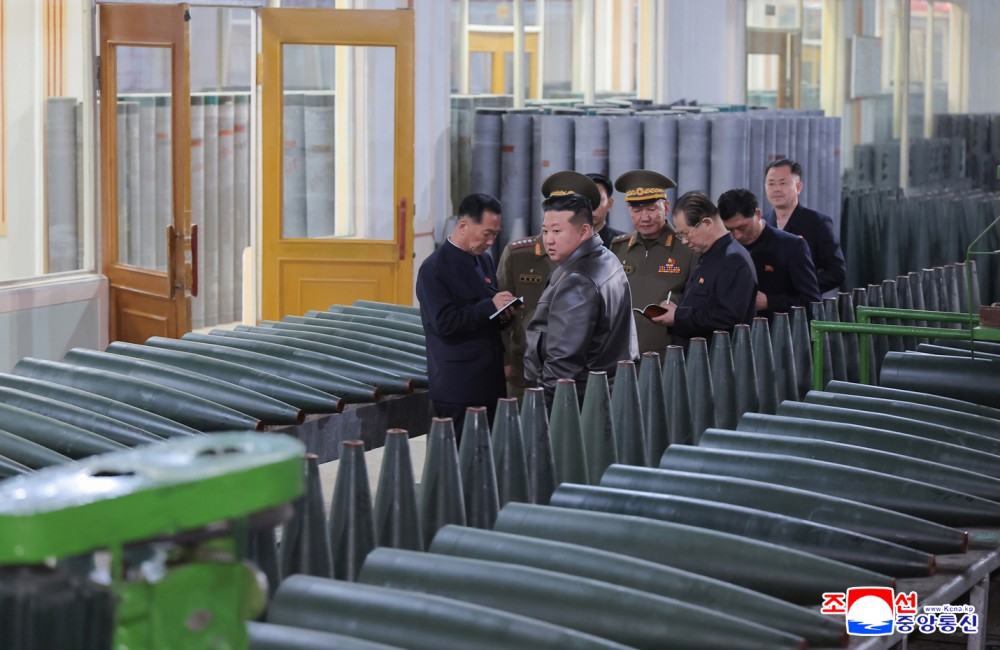 Parang Masyado Malinis ang mga Pabrika ng North Korea. | Diskurso PH