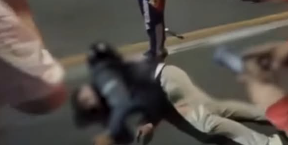 Rider, nakaligtas matapos bumangga sa jeep, masagasaan ng isa pang motor sa QC | Diskurso PH