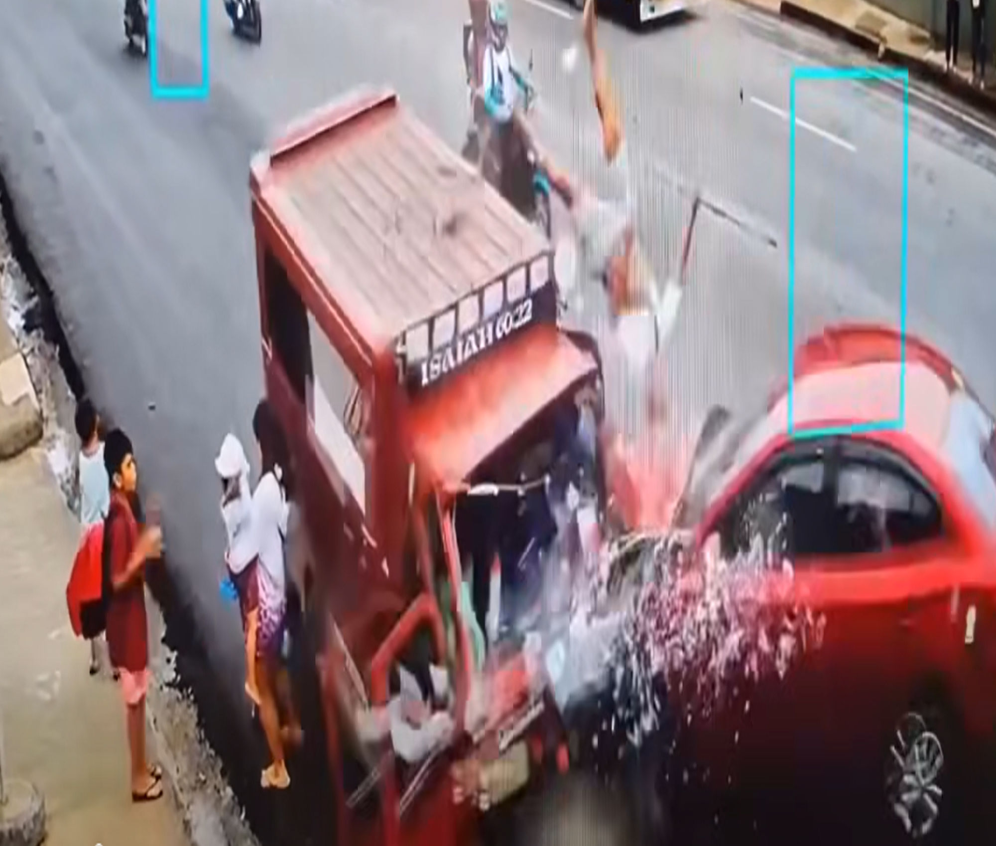 15 injured after car crashes into passenger jeepney in Naga City — Are ...