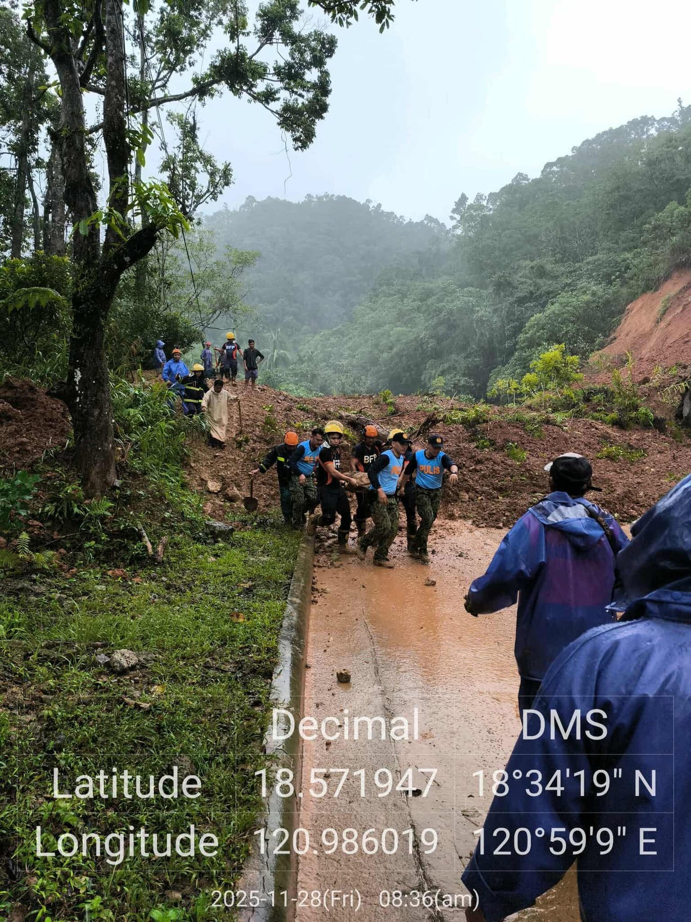 DPWH worker patay, isa sugatan sa landslide habang naglilinis ng ...