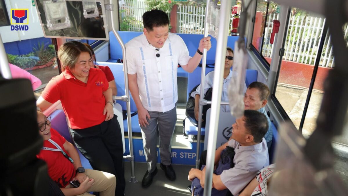 Bagong e-bus para sa PWD inilunsad; may kita rin para sa PWD operators ...