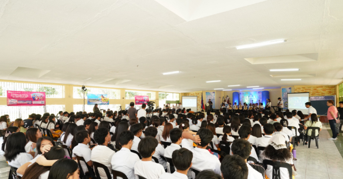 Khan Academy, nagbukas ng digital learning hub sa Navotas | Diskurso PH