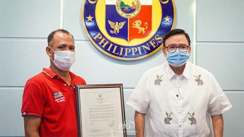 Drayber sa Iloilo, isinauli ang bag na may lamang P2.4M | Diskurso PH