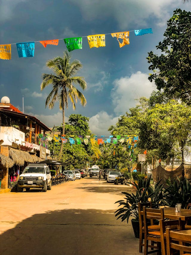 Isang Makulay na Pagsasama ng Pananampalataya at Kasayahan: Ang ...